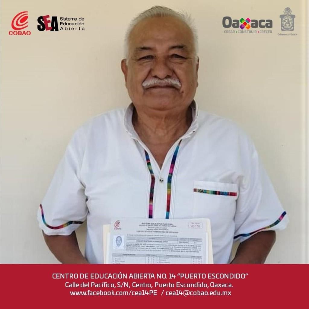 A sus 70 años, Clodualdo concluye su bachillerato en el Cobao – Oaxaca Hoy